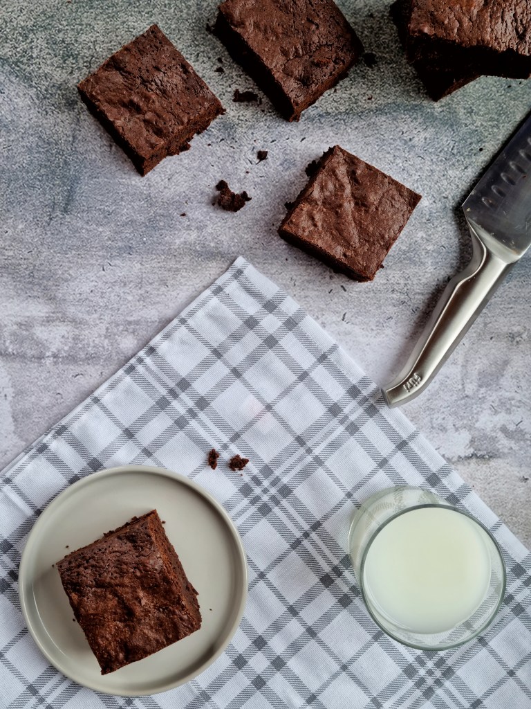 Brownies - Foodie Hub | Daniel Diver
